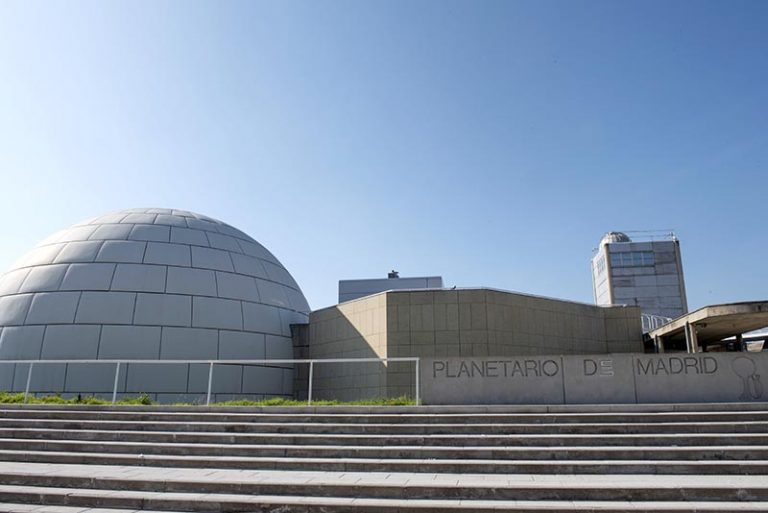 Premiere at Planetario de Madrid – Travelling With Light